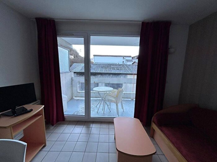 Appartement à louer - Allevard - 2 pièces - 1 chambre