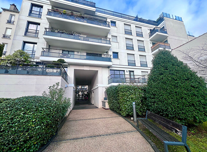 Appartement 1 pièce à vendre à Suresnes, Carnot, Gambetta