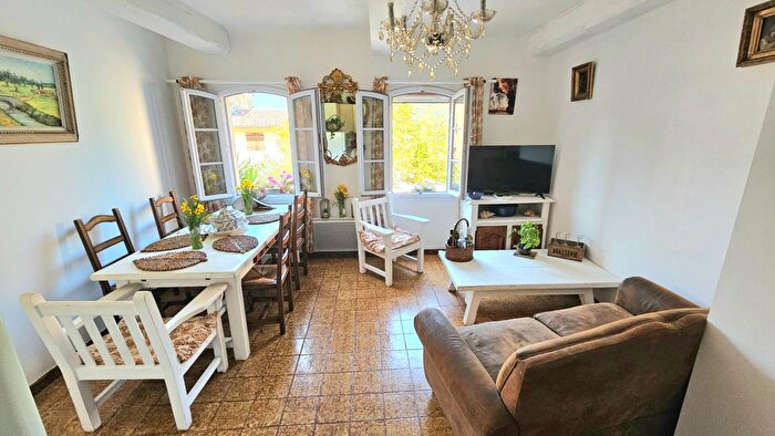 Appartement 3 pièces à Claviers, à vendre