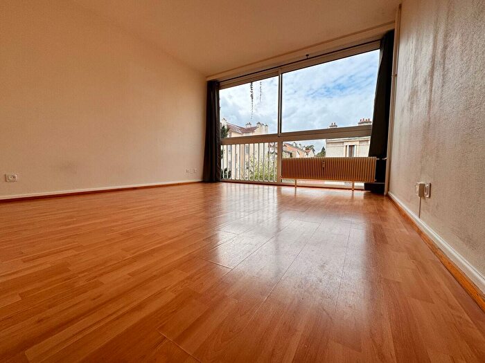 Appartement à louer - Mon Désert-Jeanne dArc, Nancy - 1 pièce