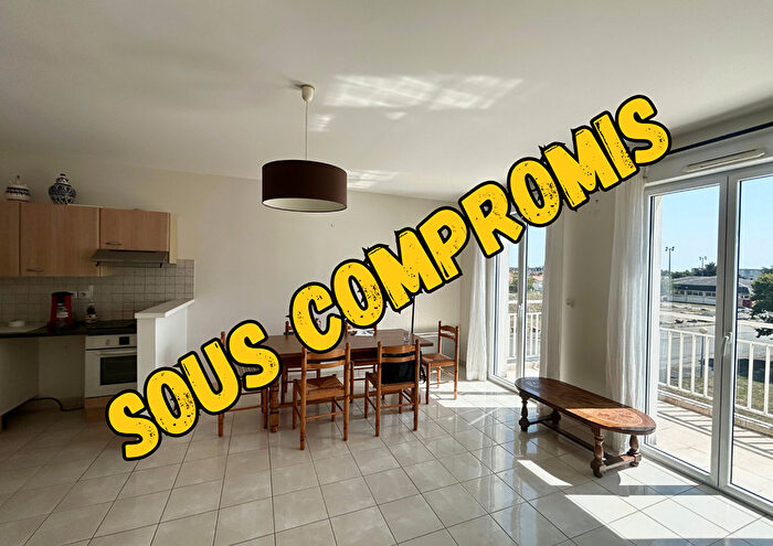 Appartement à vendre - Luçon - 3 pièces - 2 chambres