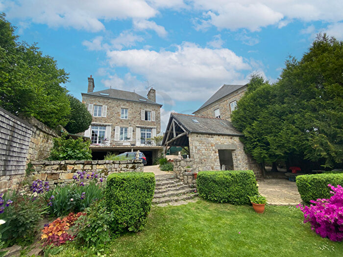 Maison à vendre - Domfront - 6 pièces - 4 chambres