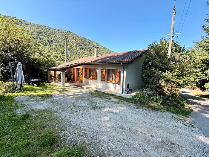 Maison à vendre - Ax-les-Thermes - 4 pièces - 3 chambres