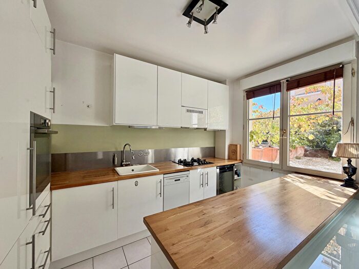 Verrières-le-Buisson, Centre-ville : Appartement 3 pièces à vendre