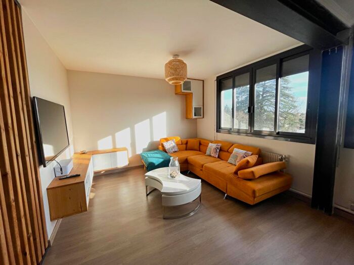 Appartement à louer - Champagne-au-Mont-dOr - 3 pièces - 2 chambres