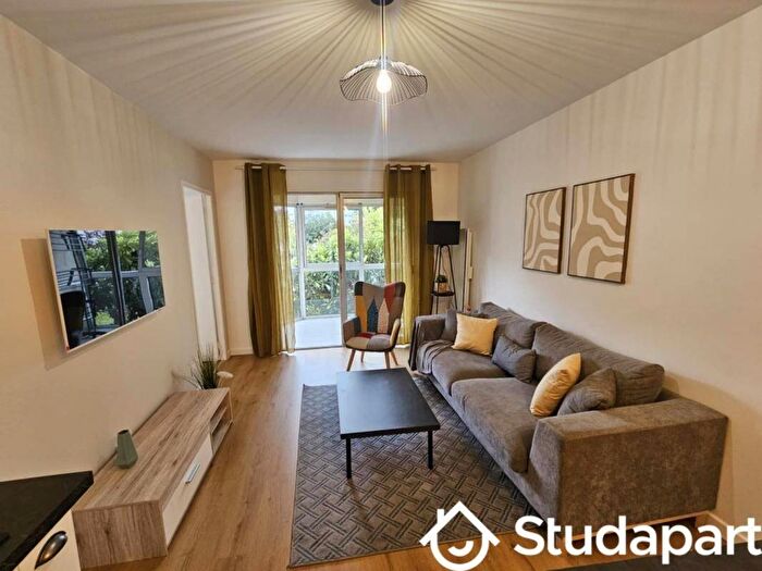 Appartement à louer - La Villette, Lyon ème arrondissement - 1 pièce - 1 chambre