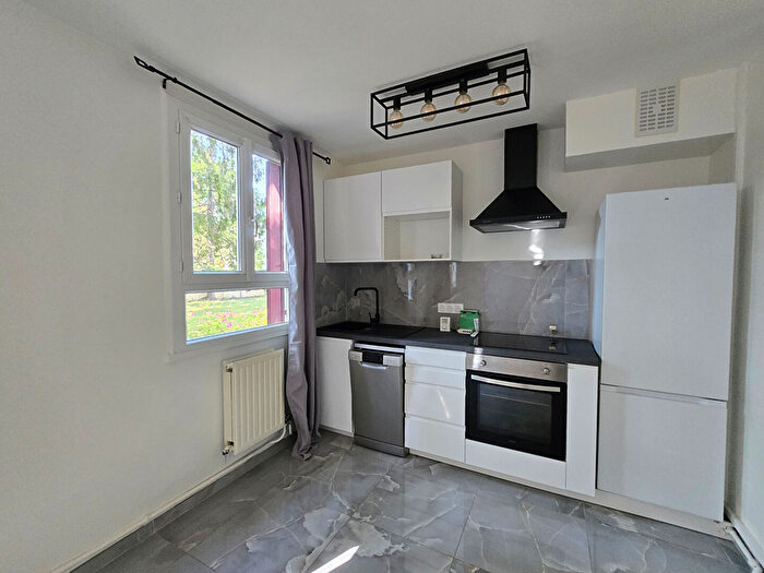 Appartement 2 pièces à louer - Sainte-Geneviève-des-Bois, Saint-Hubert