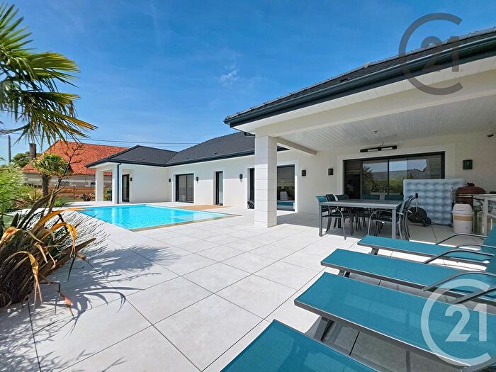 Le Pavillon-Sainte-Julie : Maison 5 pièces à vendre