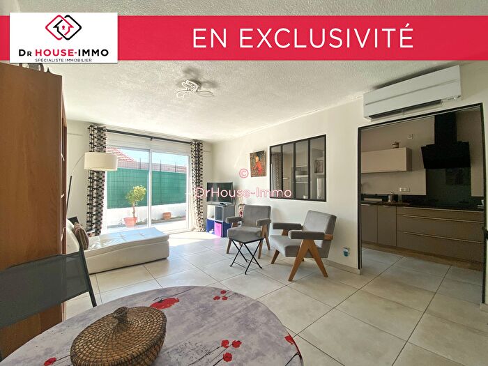 Maison à vendre - Marseille e , Bon Secours - 4 pièces - 3 chambres