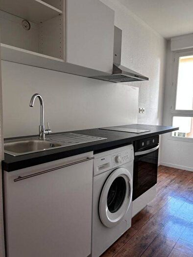 Briand Leclerc, Sens - Appartement 2 pièces à louer
