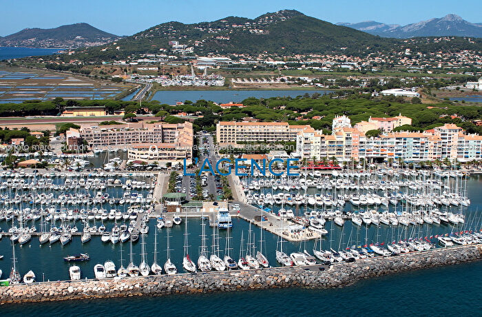 Appartement à vendre - Hyères, Port - 1 pièce