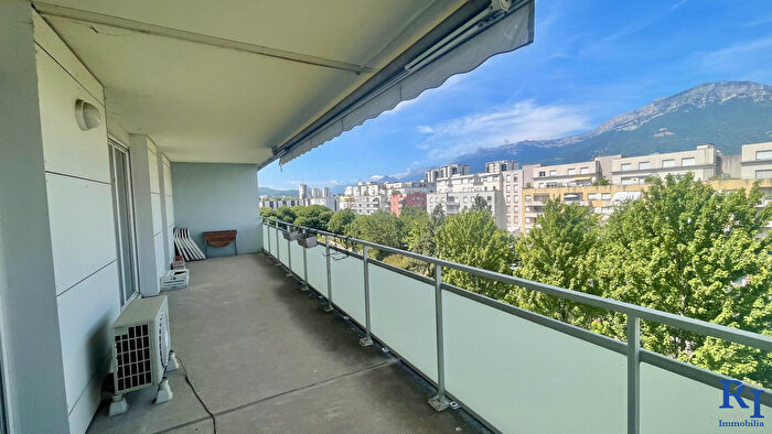 Appartement à vendre - Grenoble, Village Olympique - 4 pièces - 2 chambres