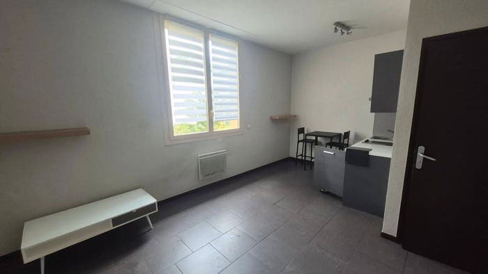 Valrose, Nice : Appartement 1 pièce à louer