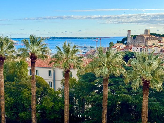 Appartement à vendre - Cannes, Petit Juas - 2 pièces - 1 chambre