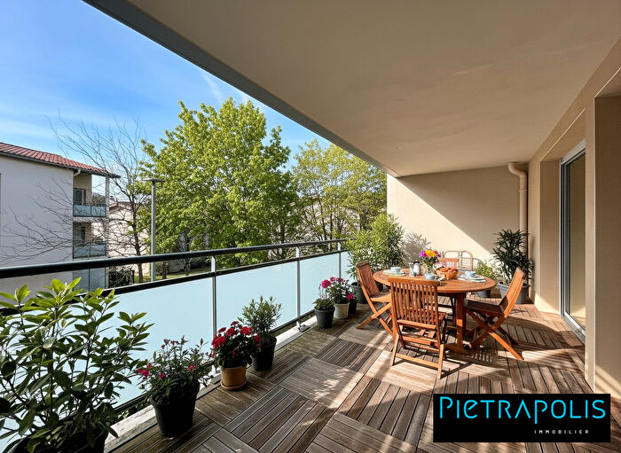 Appartement à vendre - Saint-Genis-Laval, Centre-ville - 4 pièces - 3 chambres