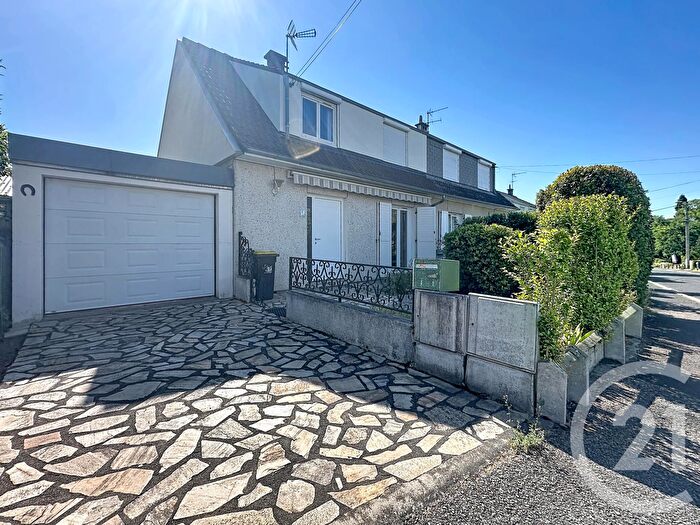 Riom, Gare, Dagneaux, Moulin d'Eau, Planchepaleuil, Le Marais : Maison 4 pièces à vendre
