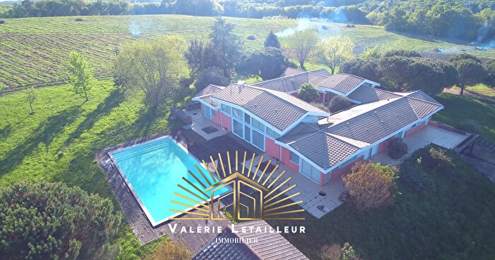 Maison à vendre - Beychac-et-Caillau - 10 pièces - 4 chambres