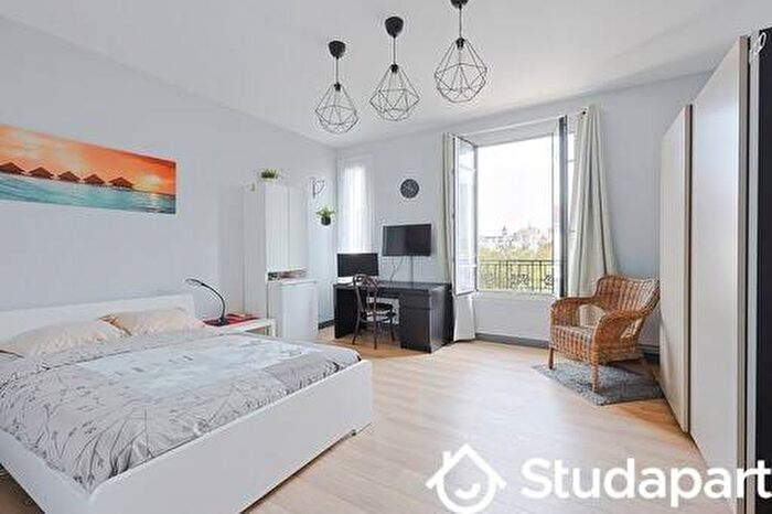 Appartement à louer - Baudouin République, Le Bourget - 1 pièce - 1 chambre