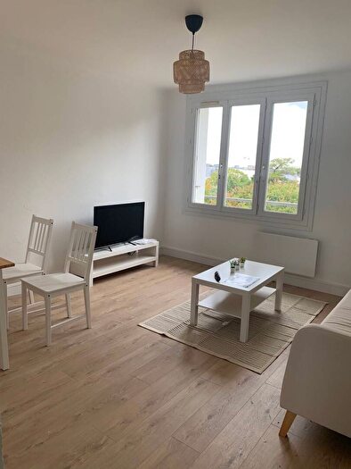 Appartement à louer - Nantes, Saint-Clément, Jardin des plantes, Caserne Lamoricière - 4 pièces - 3 chambres