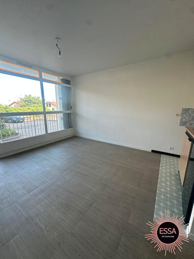Appartement 1 pièce à Aubergenville, à louer