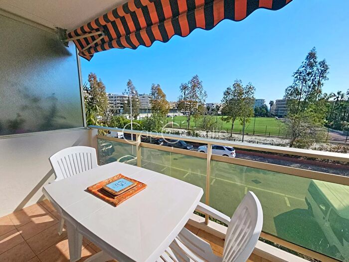 Appartement à vendre - Cannes, Pointe Croisette - 2 pièces - 1 chambre