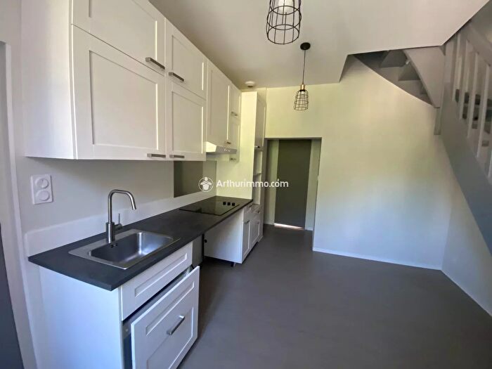 Appartement 4 pièces à Saint-Beauzély, à louer