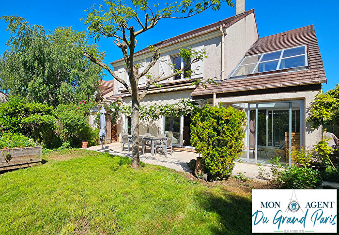 Maison 8 pièces à Gif-sur-Yvette, Chevry, à vendre