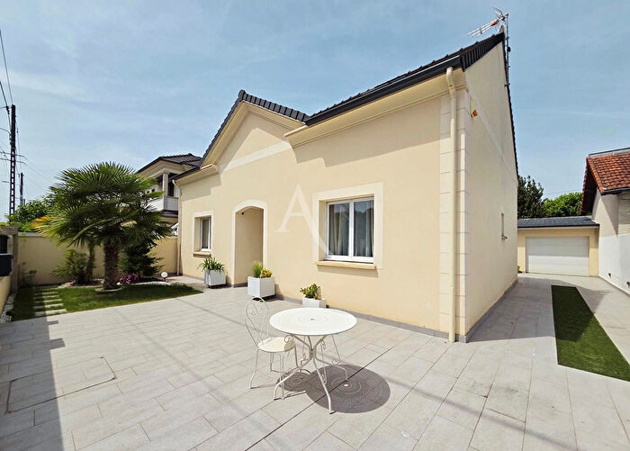 Mitry-Mory, Mitry-Mory : Maison 7 pièces à vendre