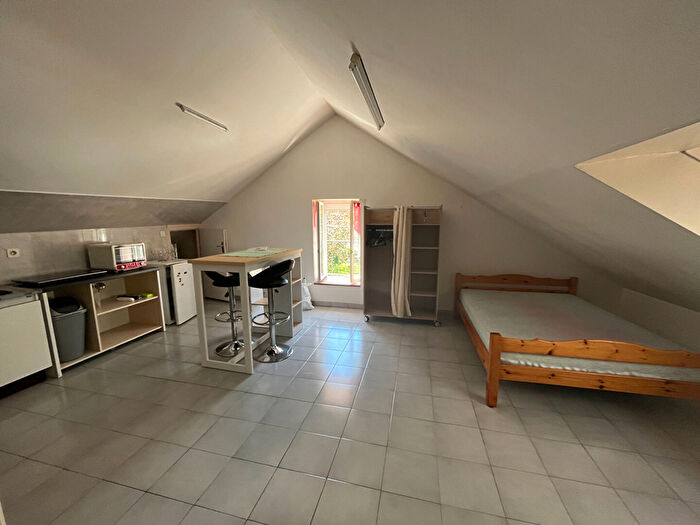 Appartement 1 pièce à Montceau-les-Mines, Bellevue, à louer