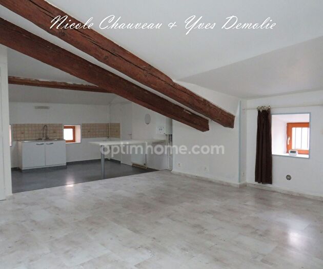 Appartement à vendre - Issoire, Centre-ville, Barrière - 2 pièces - 1 chambre