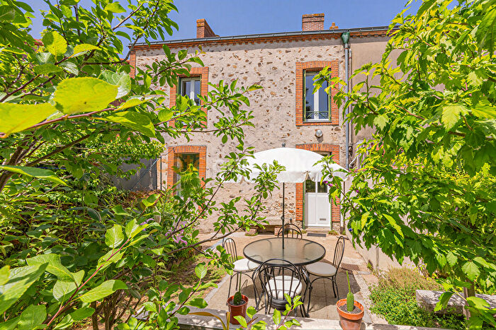 Maison 6 pièces à Saint-Colomban, à vendre