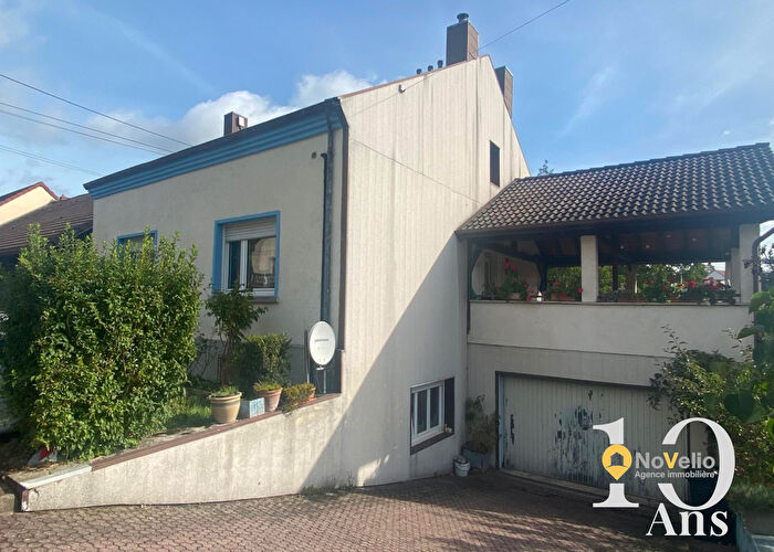 Maisons à vendre et appartements à louer - 3
