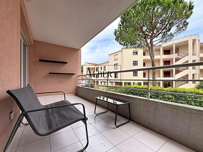 Appartement 2 pièces à vendre - Cannes, Californie Pezou