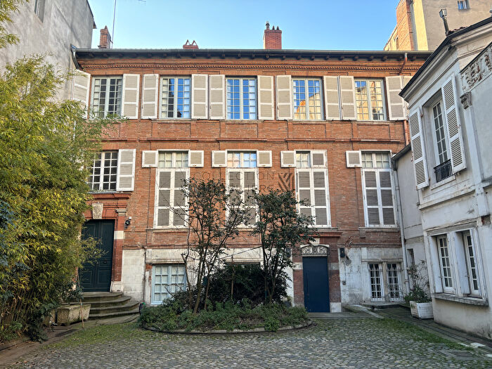 Appartement à louer - Toulouse, Les Carmes-Esquirol - 5 pièces - 3 chambres