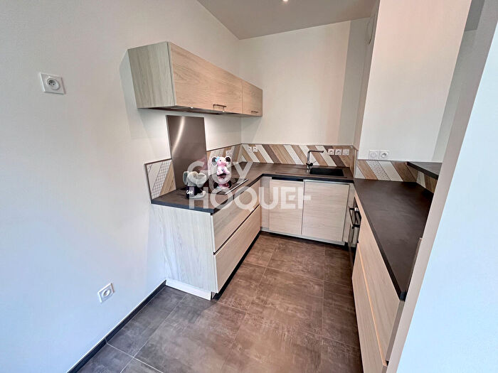 Maisons à vendre et appartements à louer - 1