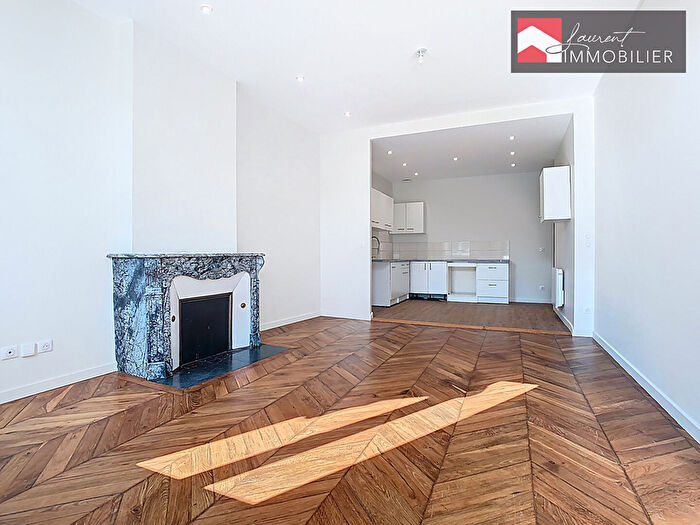 Appartement à vendre - Tournus - 4 pièces - 3 chambres