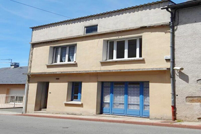 Appartement à louer - Rieupeyroux - 3 pièces - 2 chambres