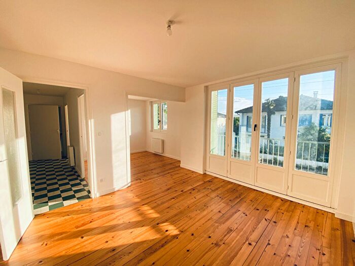 Maison à louer - Grandes-Terres Revoison, Genas - 4 pièces - 3 chambres