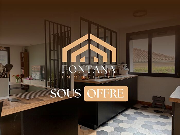 Maison à vendre - Clermont-Ferrand, Cotes de Clermont - 6 pièces - 3 chambres