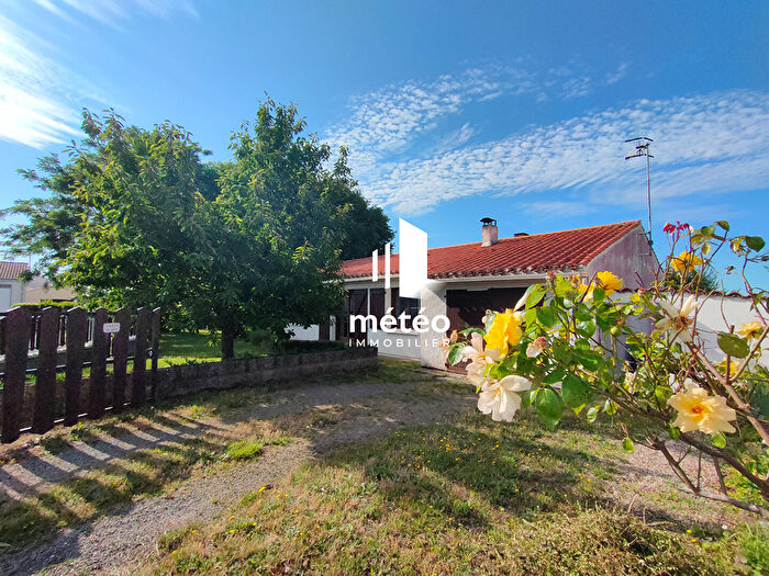 Maisons à vendre et appartements à louer - 1
