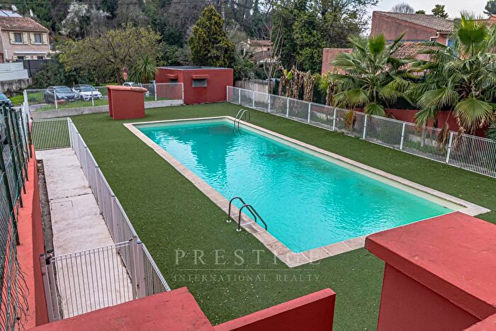 Appartement à louer - Villeneuve-Loubet, Plage - 2 pièces - 1 chambre