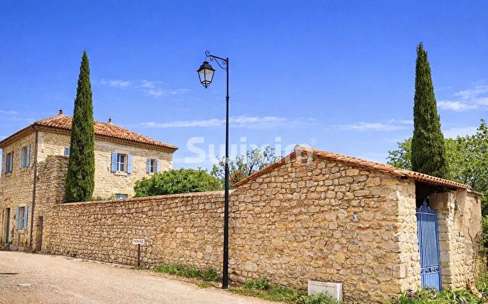 Maison à vendre - Grignan - 8 pièces - 5 chambres