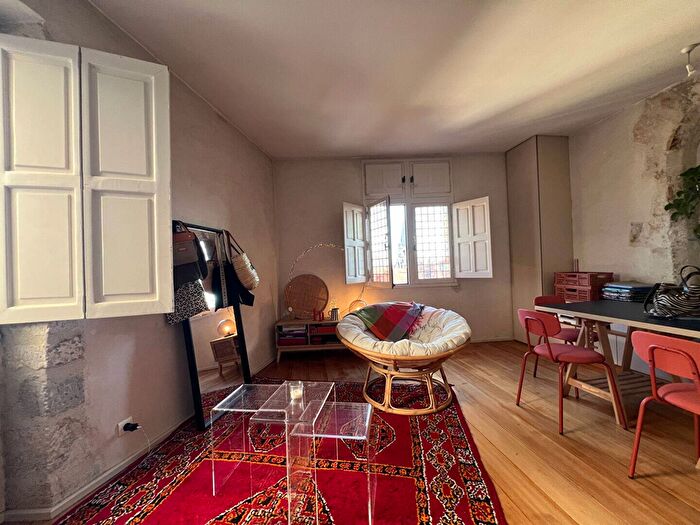 Appartement à louer - La Balance-Palais des Papes, Avignon - 2 pièces - 1 chambre