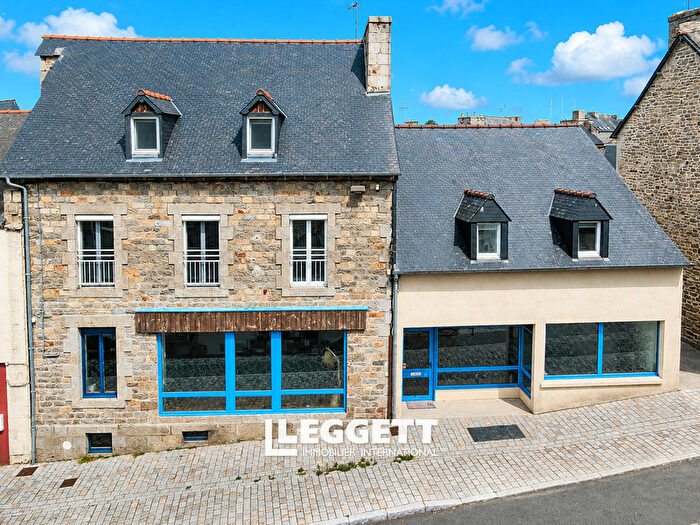 Maison 13 pièces à vendre à Saint-Nicolas-du-Pélem