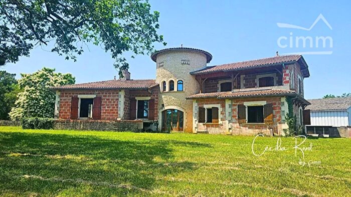 Maison 6 pièces à Montendre, à vendre