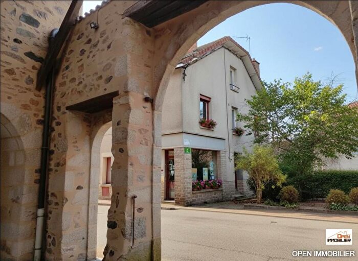 Maison 8 pièces à Saint-Laurent-sur-Gorre, à vendre