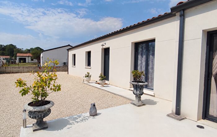 Maison 6 pièces à Brizambourg, à vendre