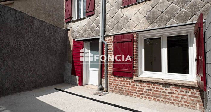 Maison 6 pièces à louer à Wasigny