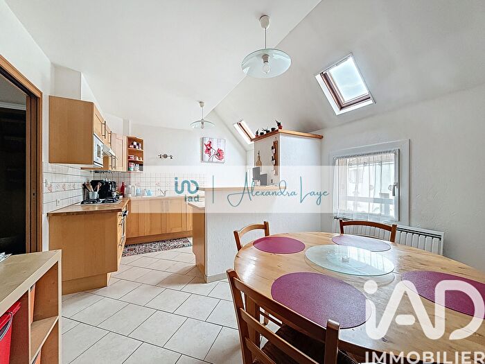 Maison à vendre - Le Châtelet-en-Brie - 4 pièces - 3 chambres