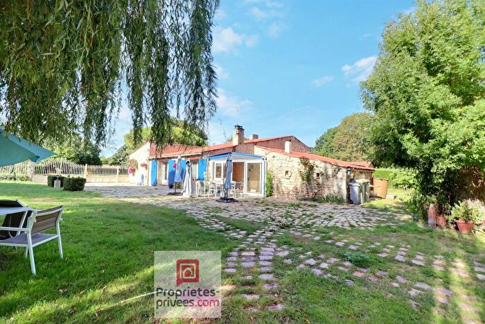 Maison à vendre - Saint-Nazaire-sur-Charente - 13 pièces - 5 chambres